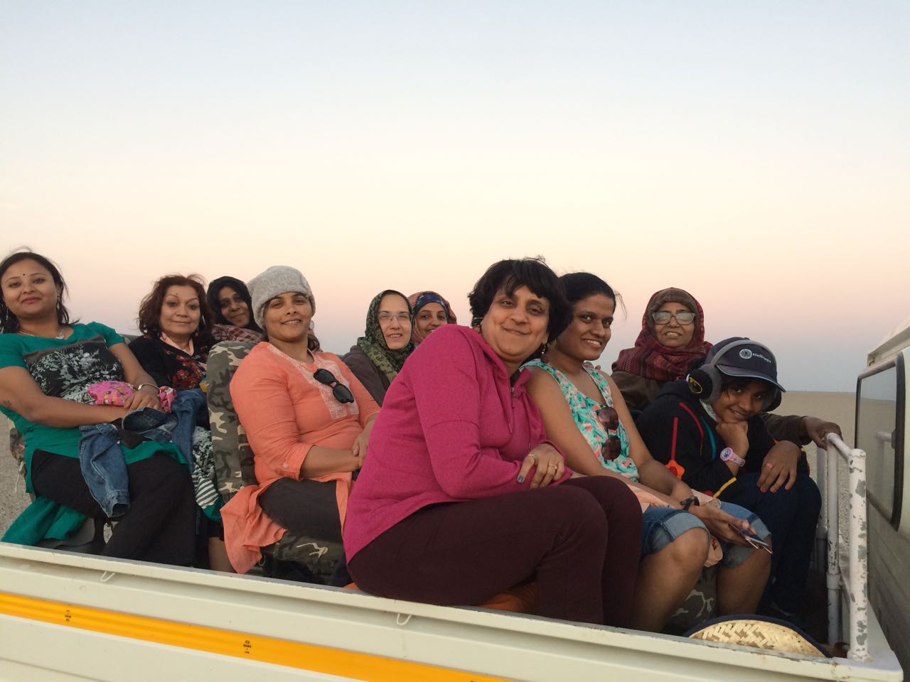 7 Simple Tips to Enjoy Group Travel Experience - F5 Escapes - Solo and ...